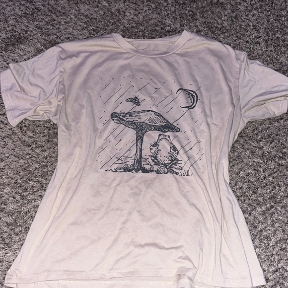 SHEIN | Tops | Tan Graphic Tee Oversized | Poshmark